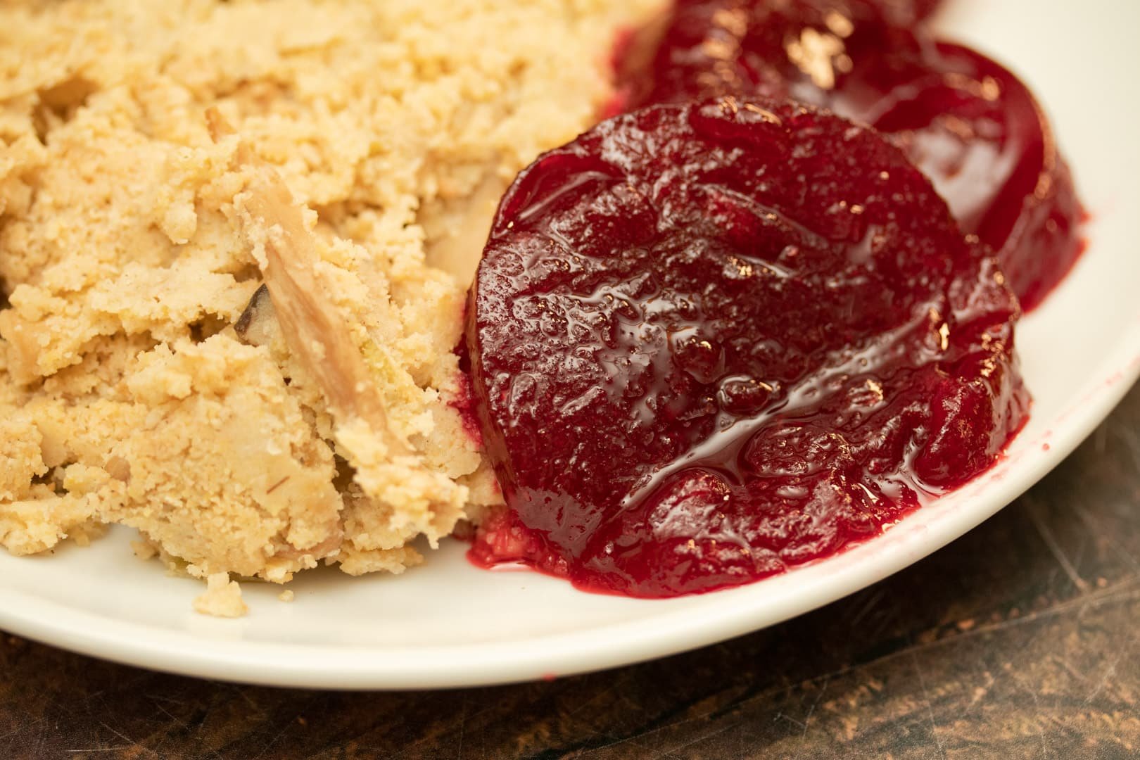 Sea Moss Jellied Cranberry Sauce - Vegan With Curves